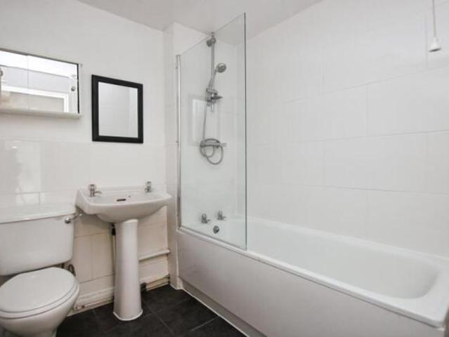 2 bedroom maisonette for rent in Bath Buildings Montpelier, BS6