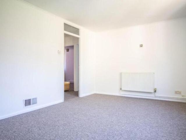 2 bedroom maisonette for rent in Baycliffe Close, Cambridge, CB1