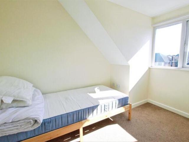 2 bedroom maisonette for rent in Beech Road, St Albans, AL3