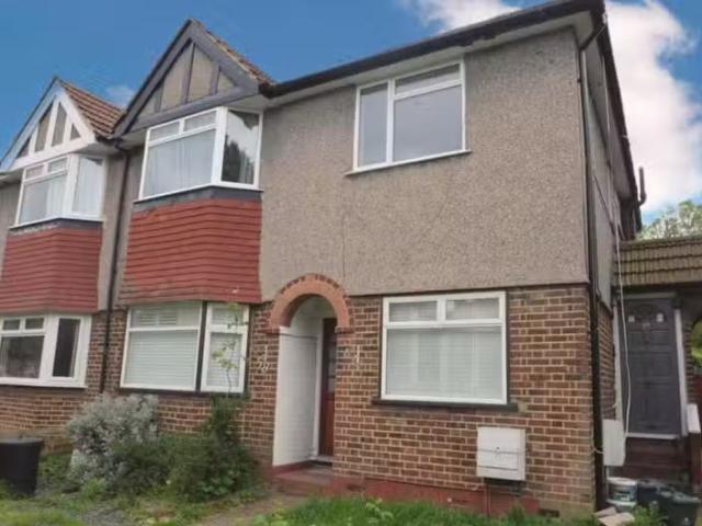 2 bedroom maisonette for rent in Berkeley Close, Ruislip, HA4