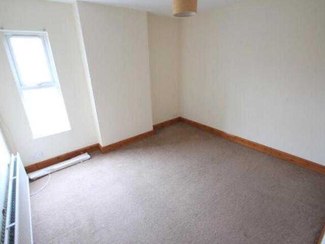 2 bedroom maisonette for rent in Bower Street, Bedford, Bedfordshire, MK40