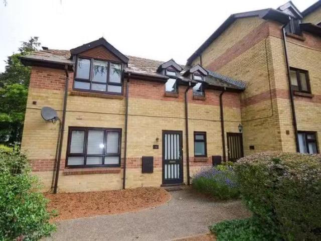 2 bedroom maisonette for rent in Brooklands Court, Hatfield Ro.