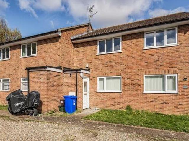 2 Bedroom Maisonette For Rent In Buckinghamshire
