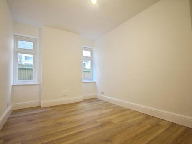 2 bedroom maisonette for rent in Burwood Avenue Bromley BR2