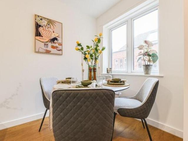 2 bedroom maisonette for rent in Central Street, Bolton, Greater Manchester, BL1