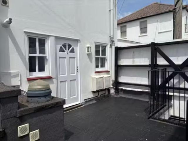 2 bedroom maisonette for rent in College Street, Brighton, BN2