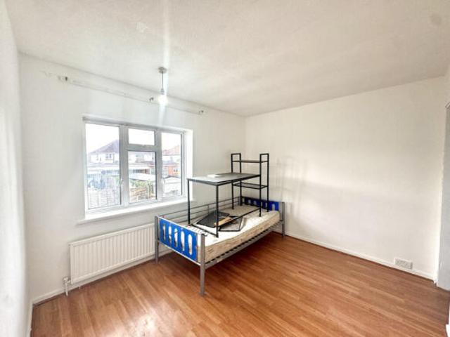 2 bedroom maisonette for rent in Corwell Gardens, Uxbridge, Middlesex, UB8