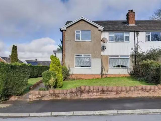 2 bedroom maisonette for rent in Claerwen Drive, Lakeside, CAR.