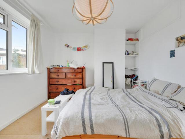 2 bedroom maisonette for rent in Clarkson Street, London, E2