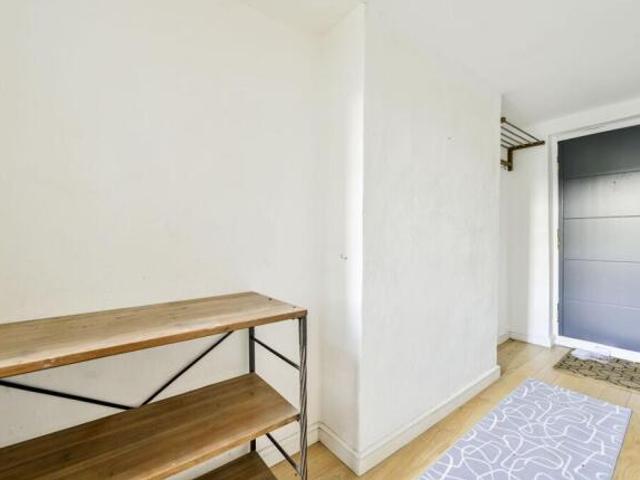 2 bedroom maisonette for rent in Crimsworth Road, SW8, Vauxhall, London, SW8