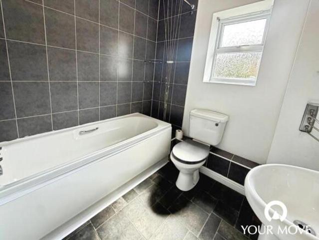 2 bedroom maisonette for rent in Diana Road, Chatham, Kent, ME4