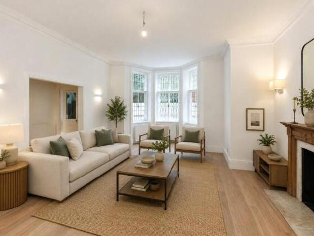 2 bedroom maisonette for rent in Elsworthy Road, Primrose Hill, London, NW3