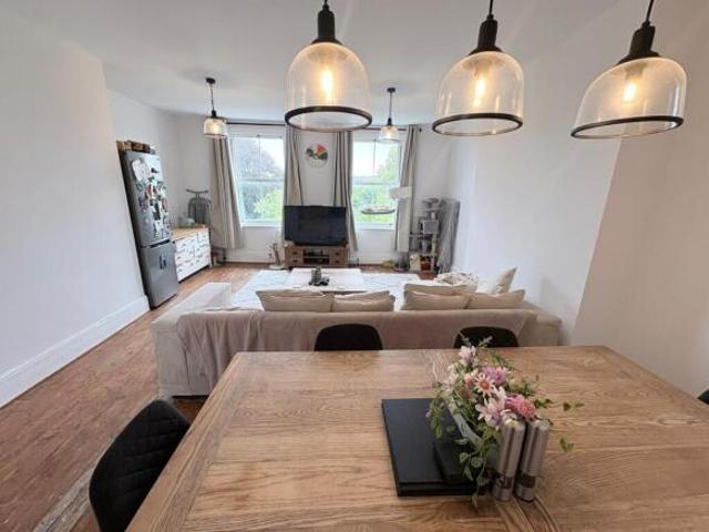 2 bedroom maisonette for rent in Eversfield Road, Eastbourne, BN21