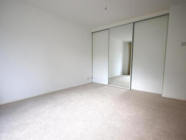 2 bedroom maisonette for rent in Farringford Close, Cambridge, CB4