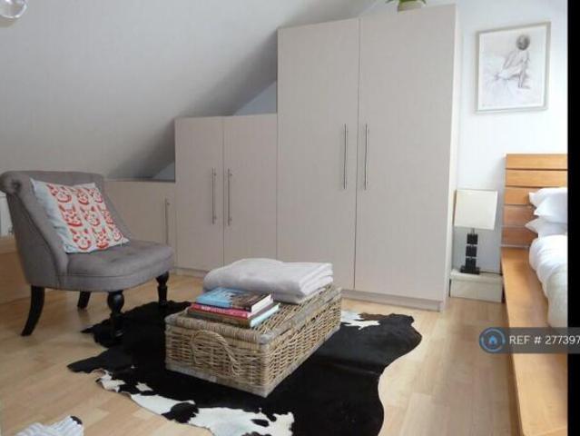 2 bedroom maisonette for rent in Ferntower Road, London, N5