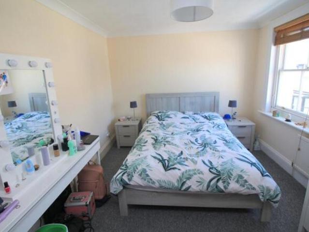 2 bedroom maisonette for rent in George Street, Brighton, BN2