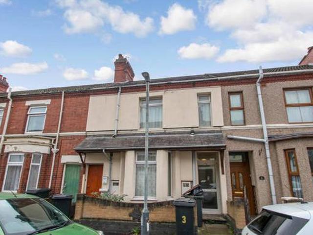 2 bedroom maisonette for rent in Glebe Road Nuneaton Warwickshire CV11