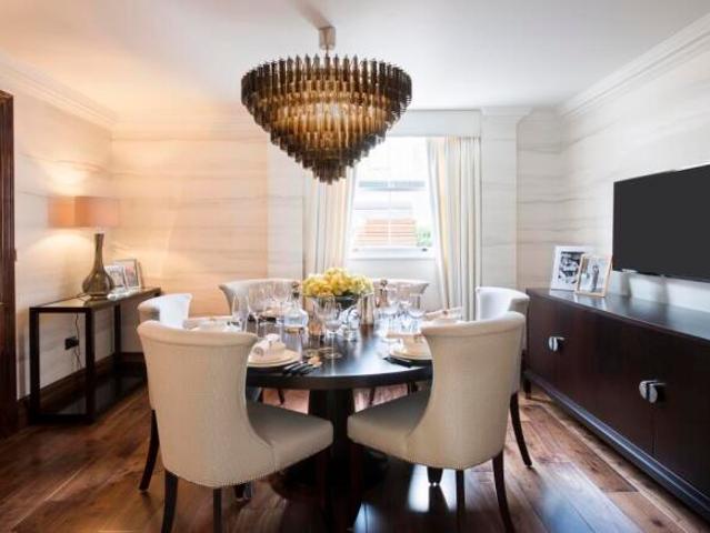 2 bedroom maisonette for rent in Grosvenor Hill, London, W1K