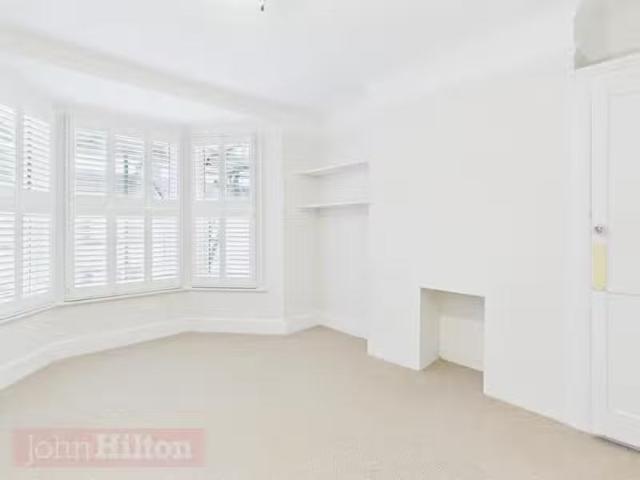 2 bedroom maisonette for rent in Grantham Road, Brighton, BN1