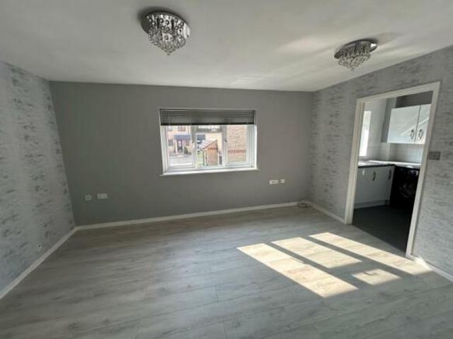 2 bedroom maisonette for rent in Guildford, GU2
