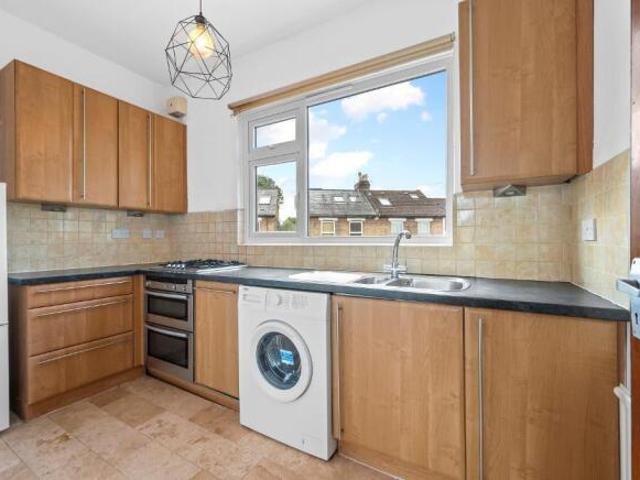 2 bedroom maisonette for rent in Hartfield Road, Wimbledon, SW19 3TJ, SW19
