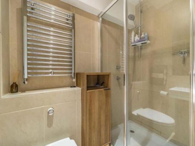 2 bedroom maisonette for rent in Harwood Road, Fulham, SW6