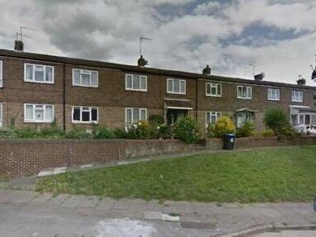 2 Bedroom Maisonette For Rent In Herts