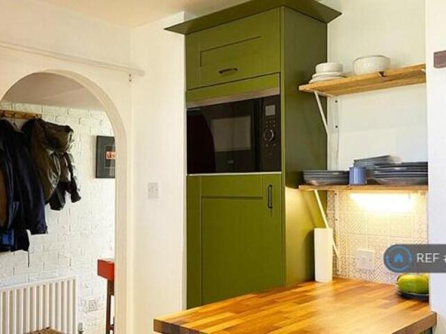 2 bedroom maisonette for rent in Hermitage Road, London, SE19