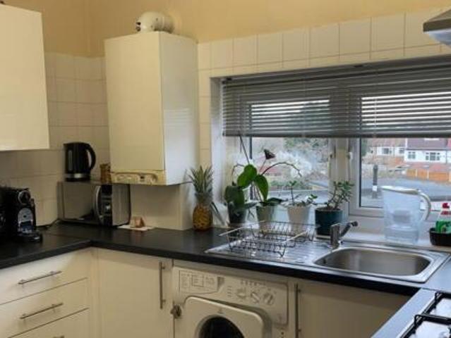 2 Bedroom Maisonette For Rent In Highams Park