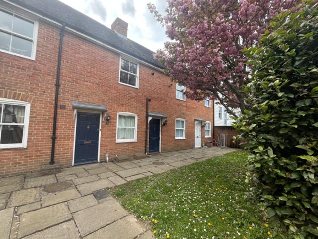 2 bedroom maisonette for rent in Hospital Lane, Canterbury, CT1