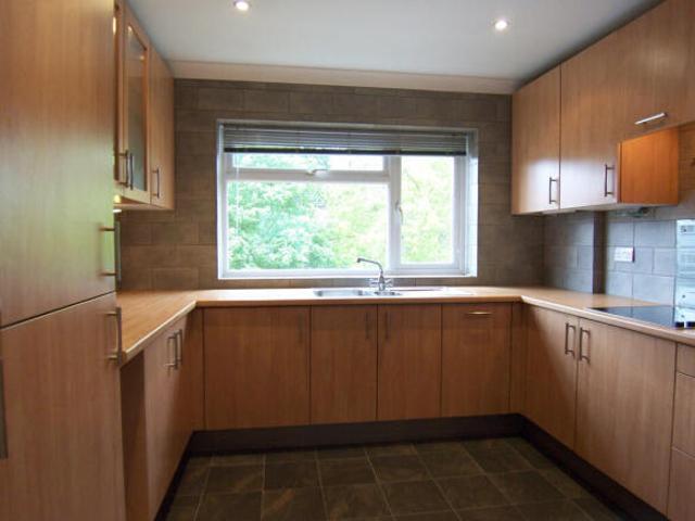 2 bedroom maisonette for rent in Hulsewood Close, DA2 7AD, DA2