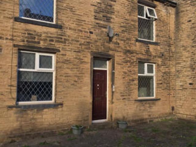 2 bedroom maisonette for rent in Idle, BD10