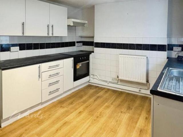 2 bedroom maisonette for rent in Irchester Street Ramsgate CT11