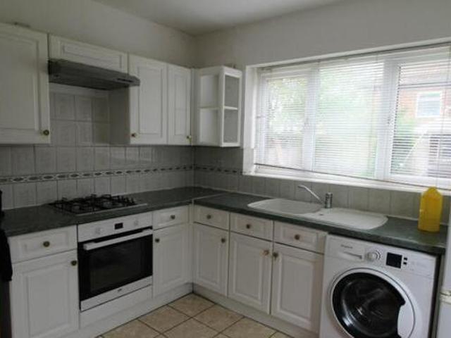 2 Bedroom Maisonette For Rent In Kingsbury