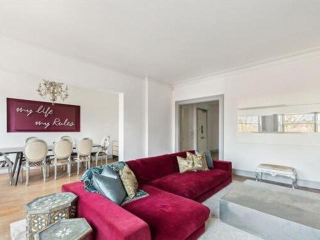 2 Bedroom Maisonette For Rent In Knightsbridge, London