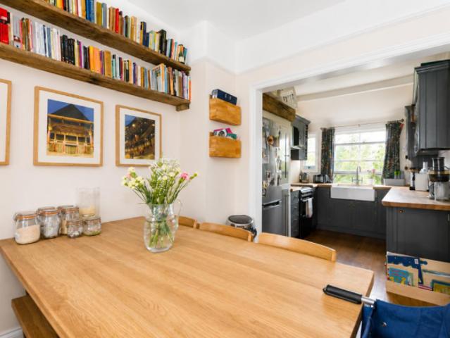 2 bedroom maisonette for rent in Leslie Road, East Finchley, N2