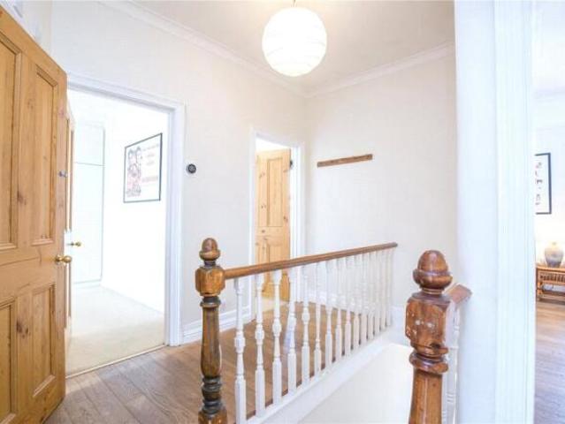 2 bedroom maisonette for rent in Leslie Road, East Finchley, London, N2
