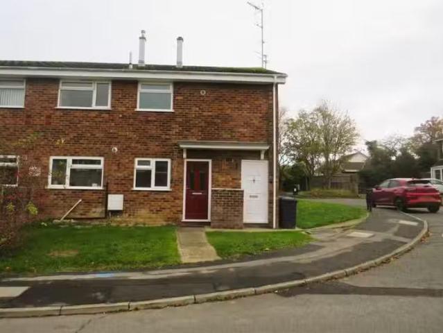2 bedroom maisonette for rent in Linley Road, Southam, CV47