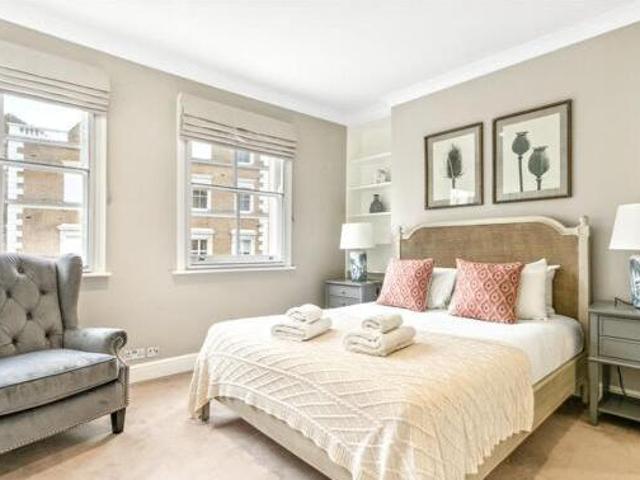 2 Bedroom Maisonette For Rent In London