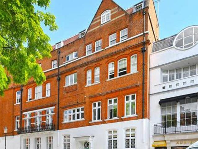 2 Bedroom Maisonette For Rent In London