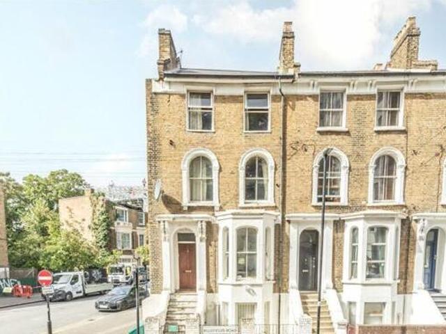 2 Bedroom Maisonette For Rent In London
