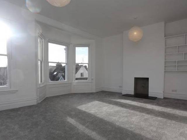 2 bedroom maisonette for rent in Lorna Road Hove BN3