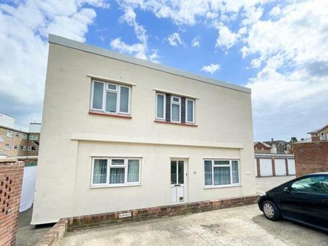 2 Bedroom Maisonette For Rent In Marine Parade East