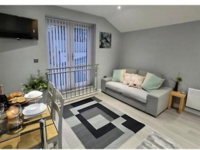 2 bedroom maisonette for rent in Merthyr Road Church View, CF14
