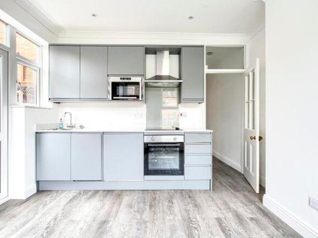 1 bedroom maisonette for rent in Mersey Road, Lloyd Park, Walthamstow, London, E17