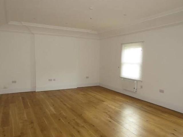 2 bedroom maisonette for rent in Minstrel Walk March PE15