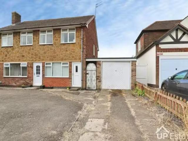 2 bedroom maisonette for rent in Michaelmas Road, Coventry, CV3