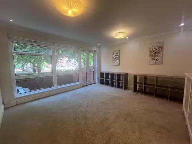 2 bedroom maisonette for rent in Moss House Close, B15