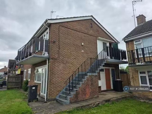 2 bedroom maisonette for rent in Mount Pleasant Road, Bedworth.