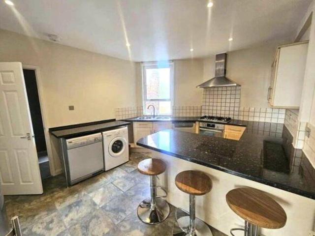 2 bedroom maisonette for rent in Northgate, Canterbury, Kent, CT1